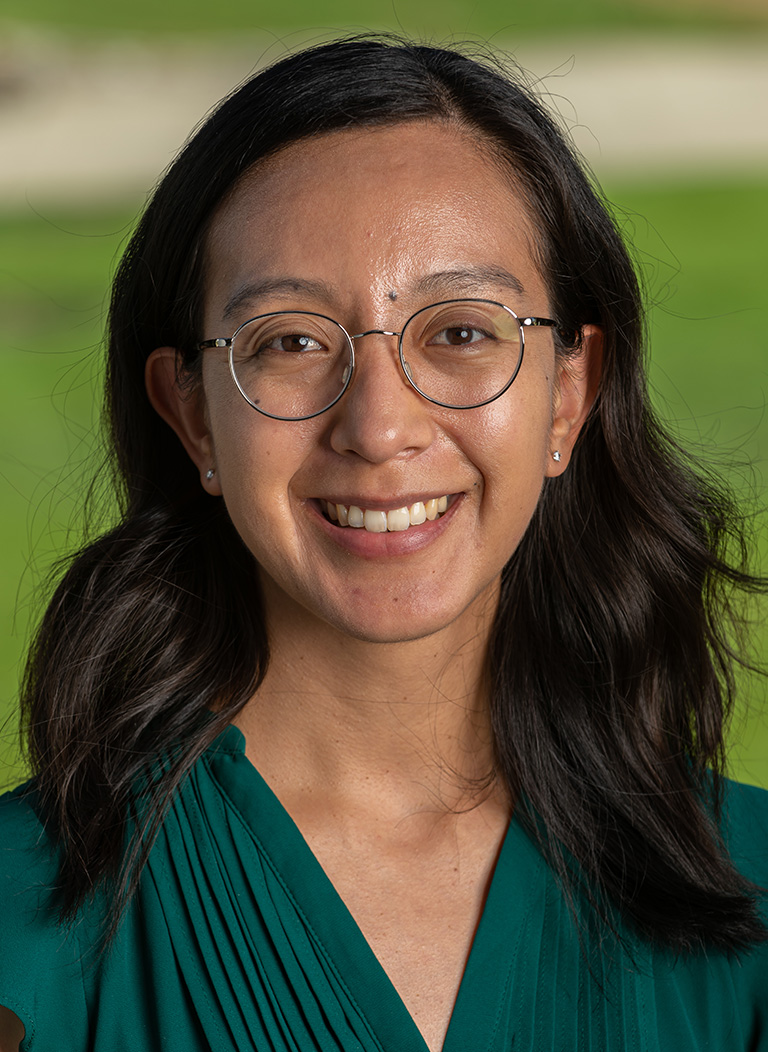 Denise Ambriz | Pitzer College