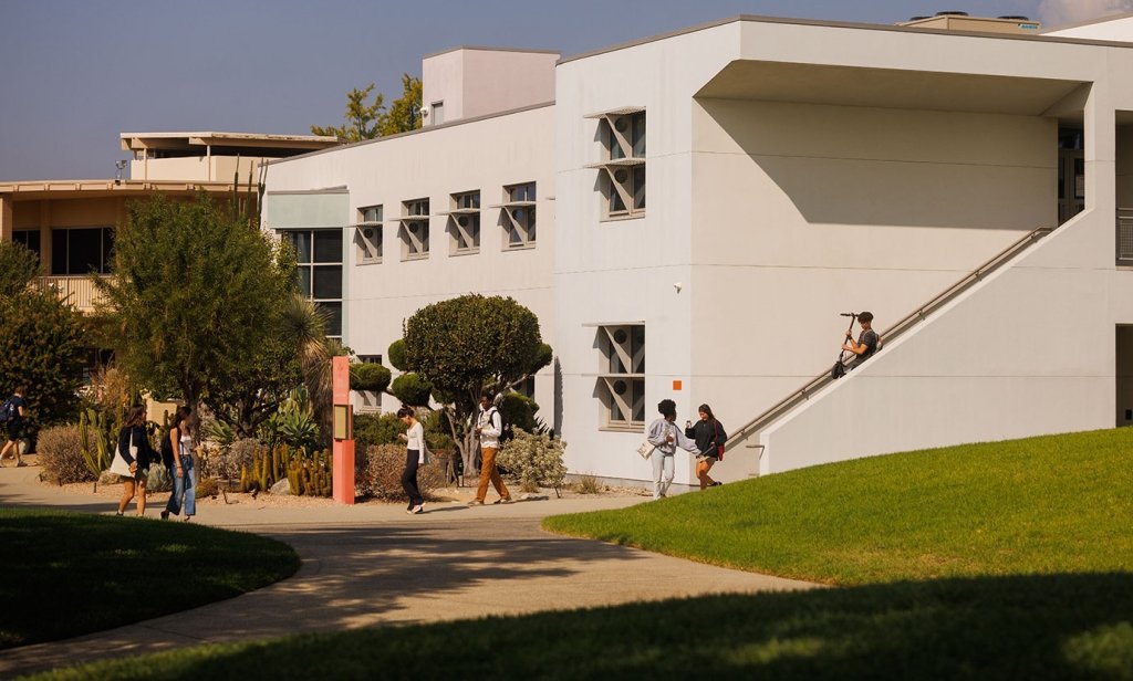 Admission | Pitzer College