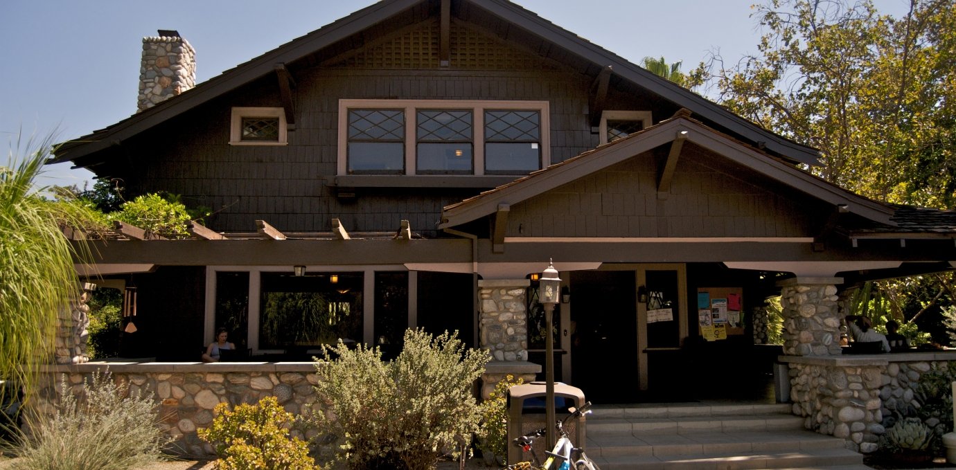 Grove House Kitchen | Pitzer College