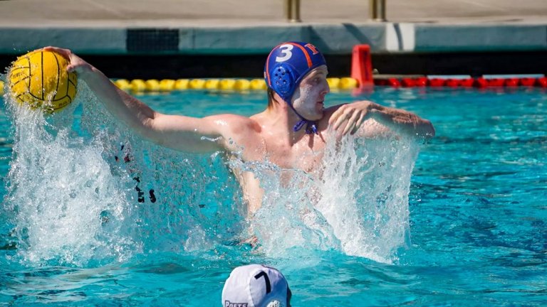 Pomona-Pitzer Sagehens End Fall Season on Several High Notes